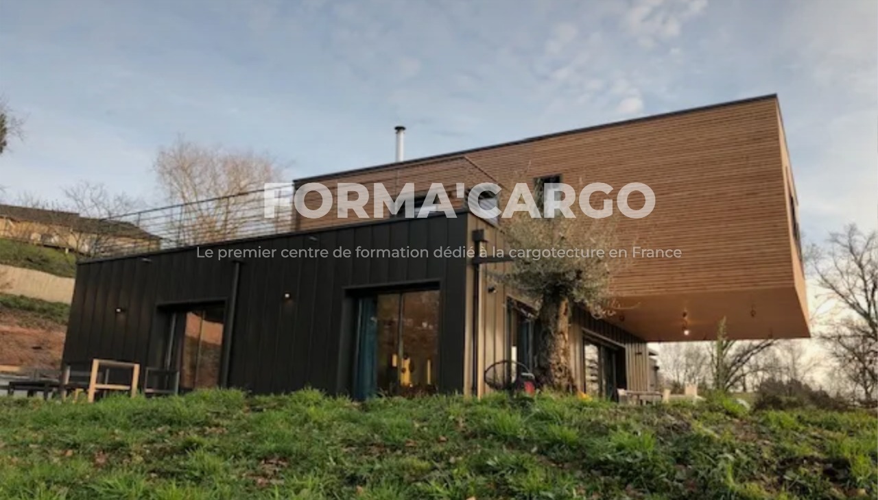 Pourquoi la Construction Hors-Site Révolutionne le Secteur du Bâtiment - FORMACARGO